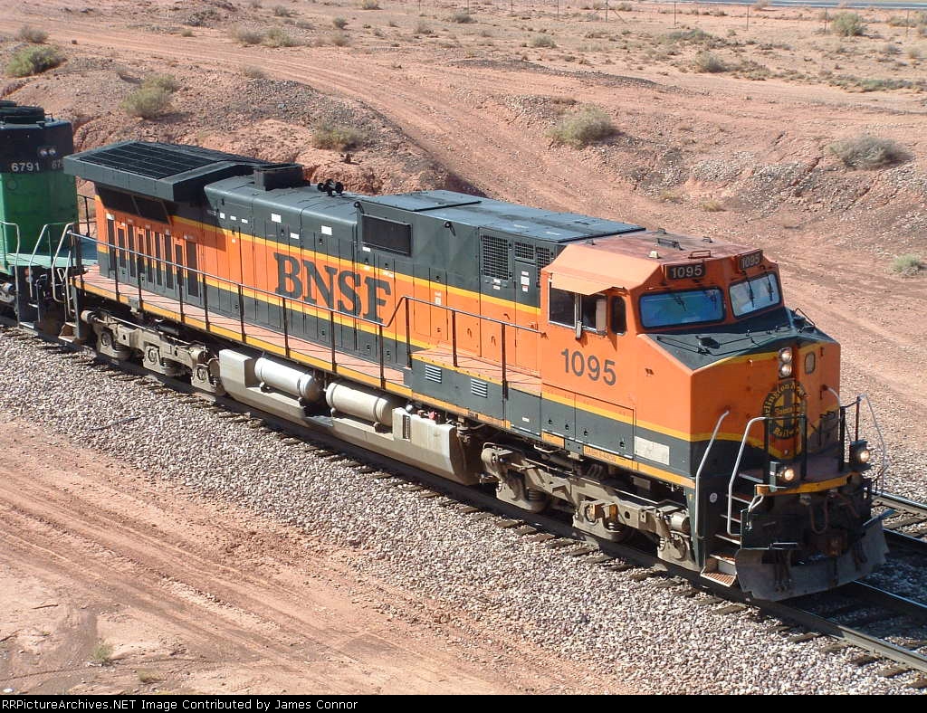 BNSF 1095